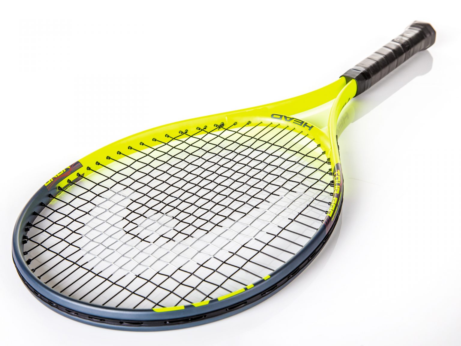 Do Tennis Racquets Wear Out? Things You Should Know - TennisTips.org