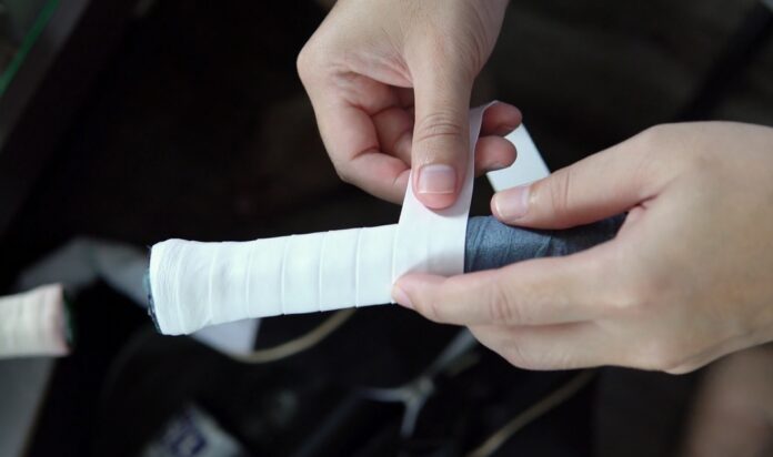 How To Regrip a Tennis Racket—The Right Way!